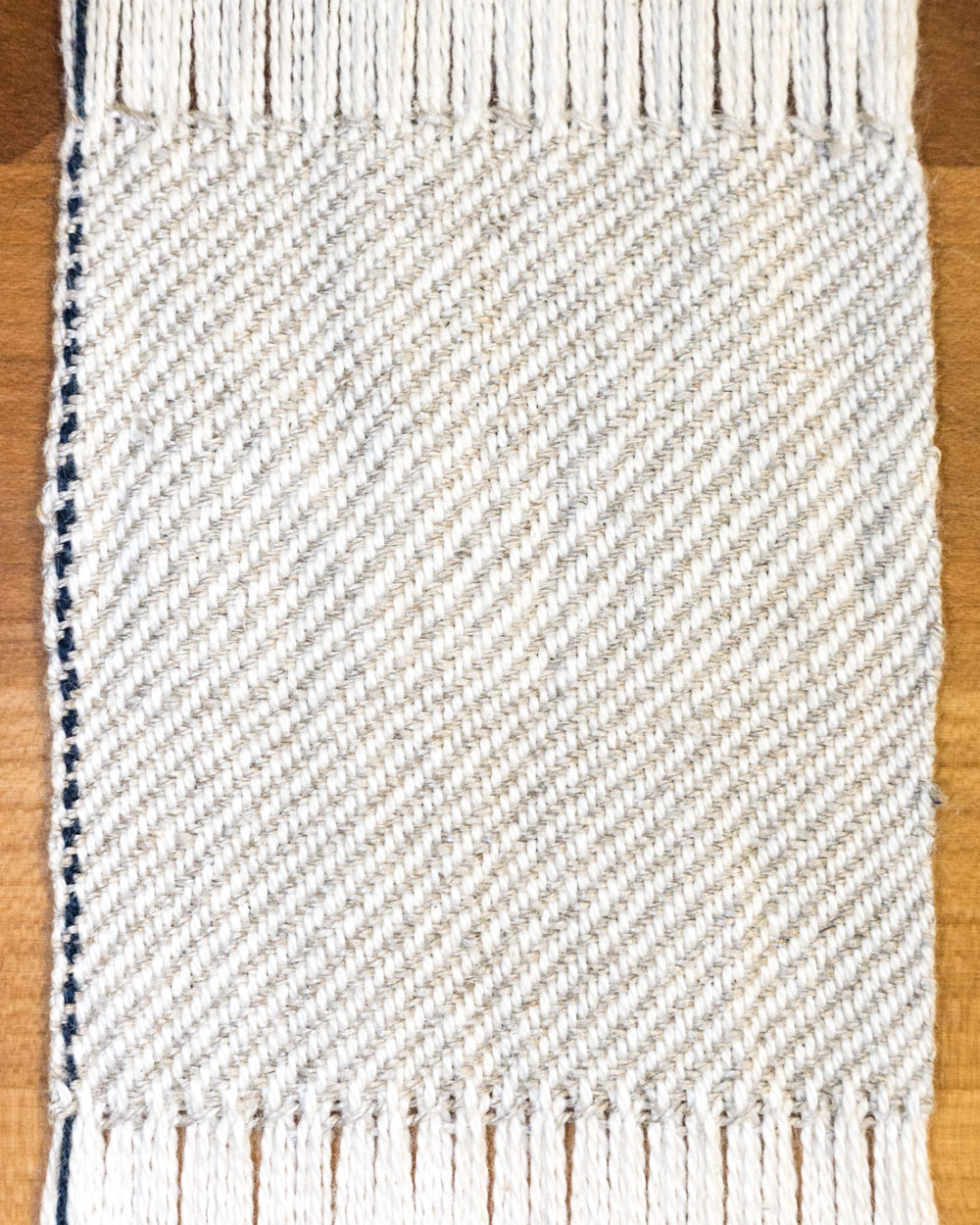 Exploratory weaving sampler